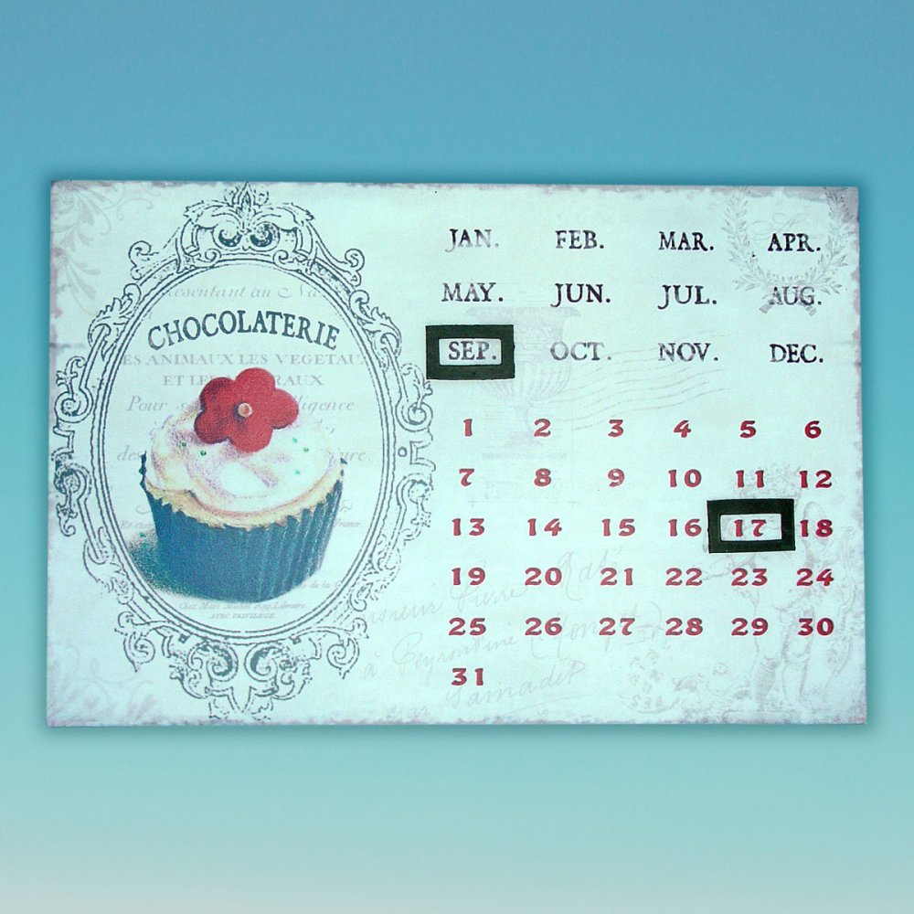 METAL RED CUPCAKE CALENDAR | Gifts Ideas for Him & Her for any ...